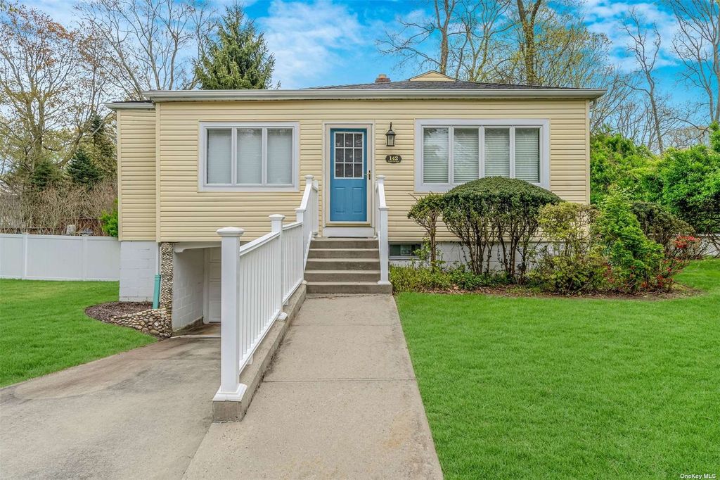 142 Herod Point Road, Wading River, NY 11792 | Trulia