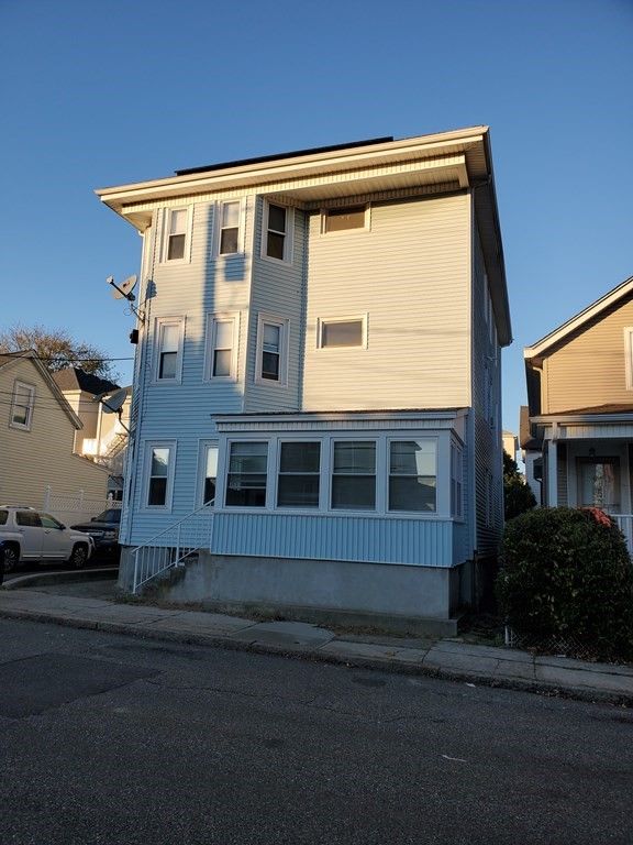66 Gagnon St, Fall River, MA 02723 - See Est. Value, Schools & More
