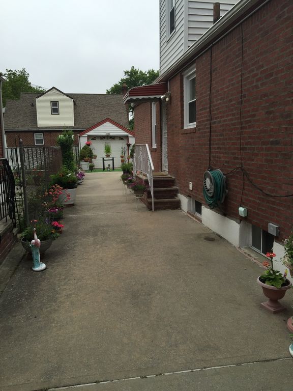 22818 114th Ter, Cambria Heights, NY 11411 - See Est. Value, Schools & More