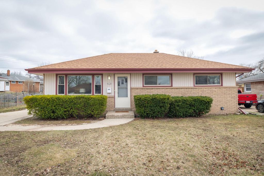 8125 West Clovernook STREET, Milwaukee, WI 53223 - See Est. Value ...