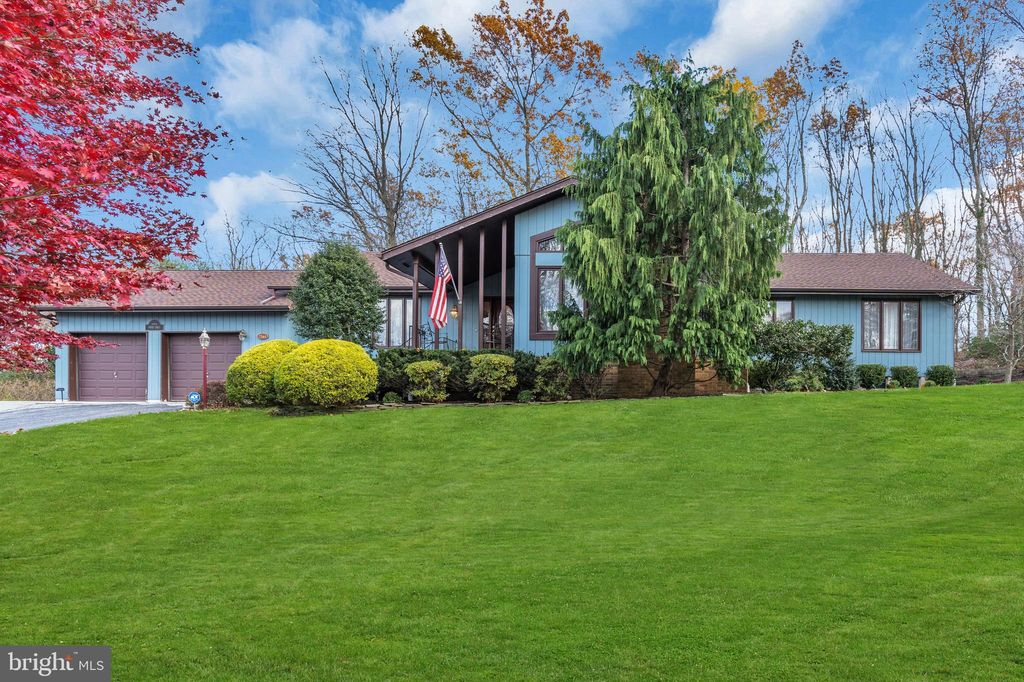 2164 Hidden Brook Dr, Wall Township, NJ 07719 - See Est. Value, Schools ...