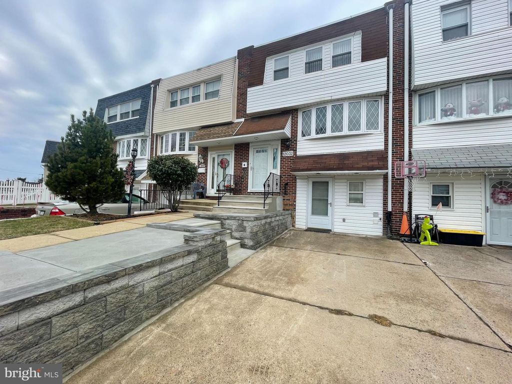 12032 Millbrook Rd, Philadelphia, PA 19154 - See Est. Value, Schools & More