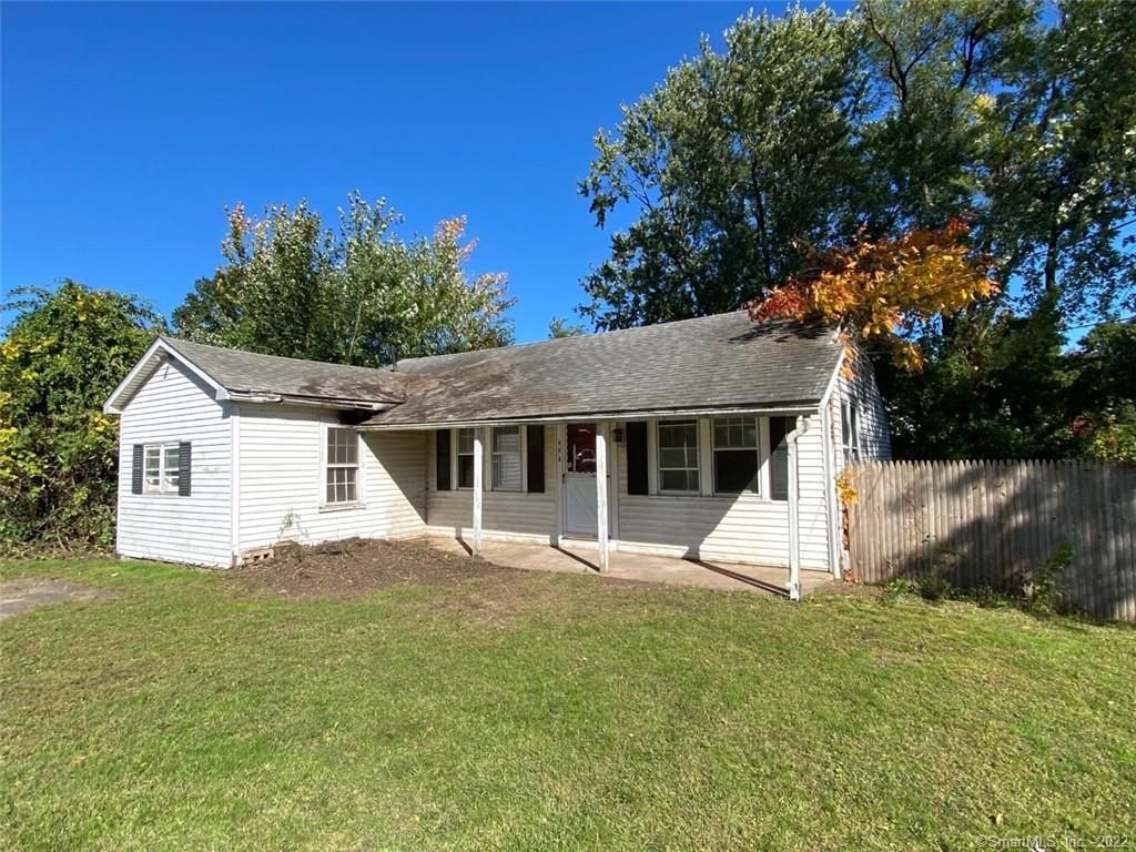 994 East Street North, Suffield, CT 06078 - See Est. Value, Schools & More