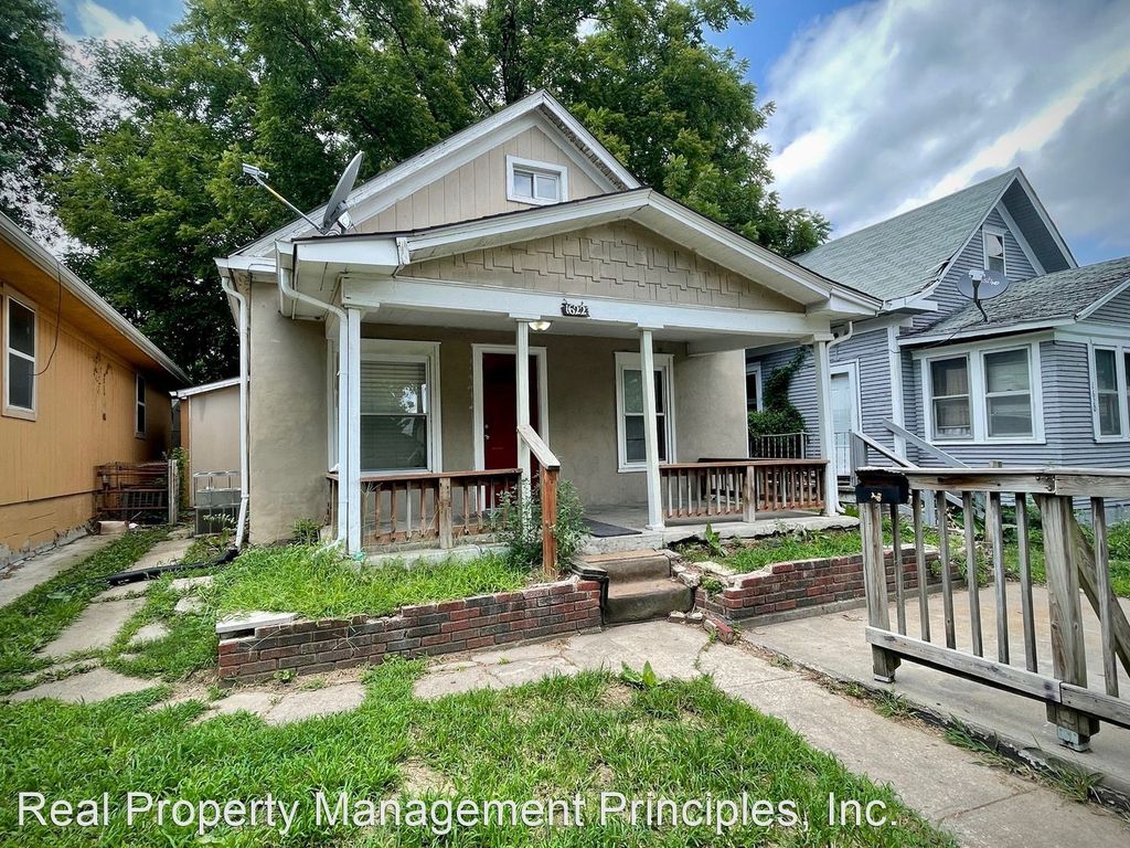 1622 Topping Ave, Kansas City, MO 64127 - See Est. Value, Schools & More