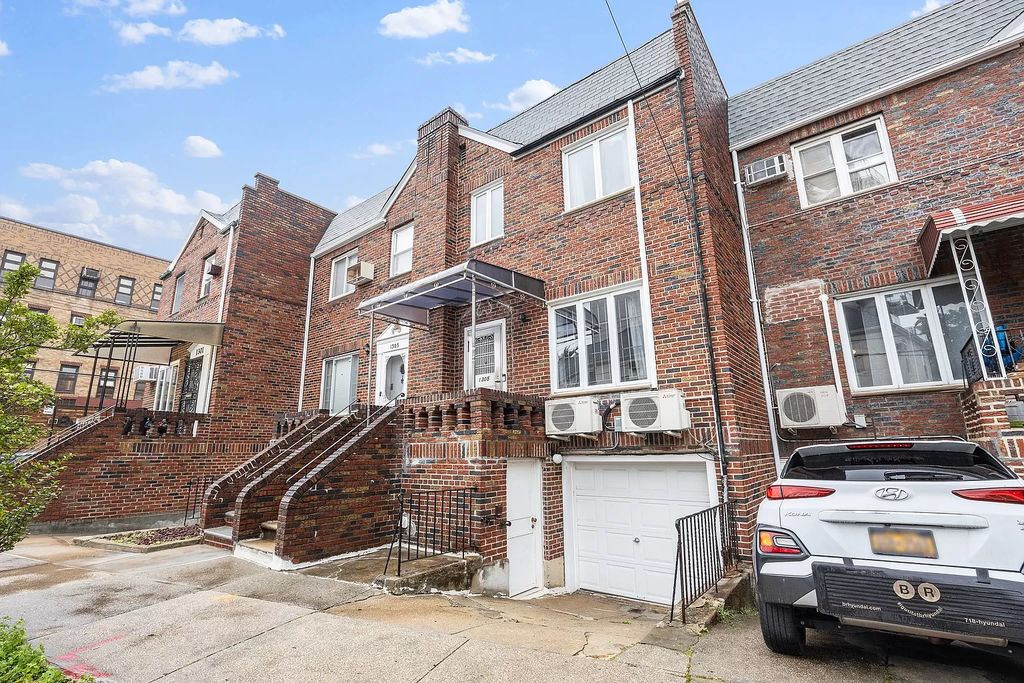 1305 Elm Ave, Brooklyn, NY 11230 | Trulia