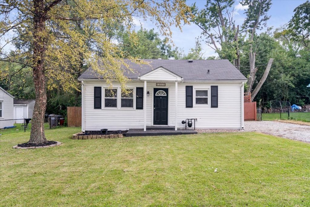 1711 E 37th St, Anderson, IN 46013 - See Est. Value, Schools & More