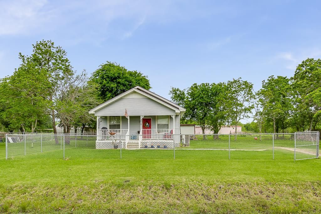 15012 N Baylan St, Santa Fe, TX 77517 - See Est. Value, Schools & More