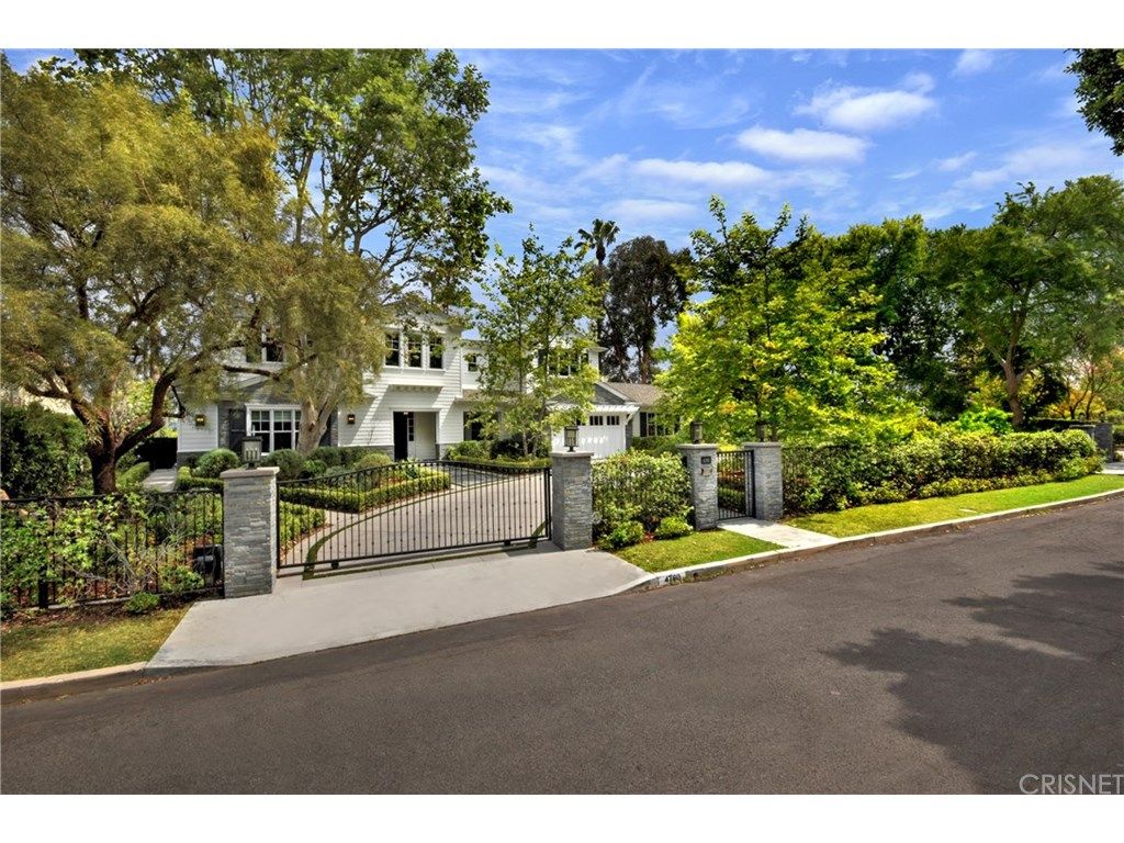 Naomi Osaka Buys Tarzana Home $6.3M | Lipstick Alley