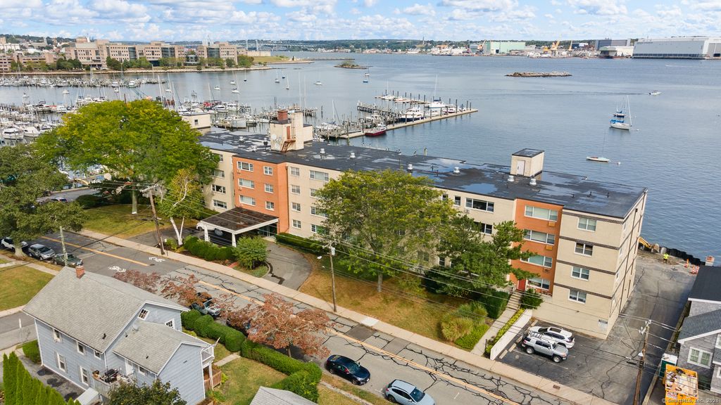 292 Pequot Avenue APT 2G, New London, CT 06320 - See Est. Value ...