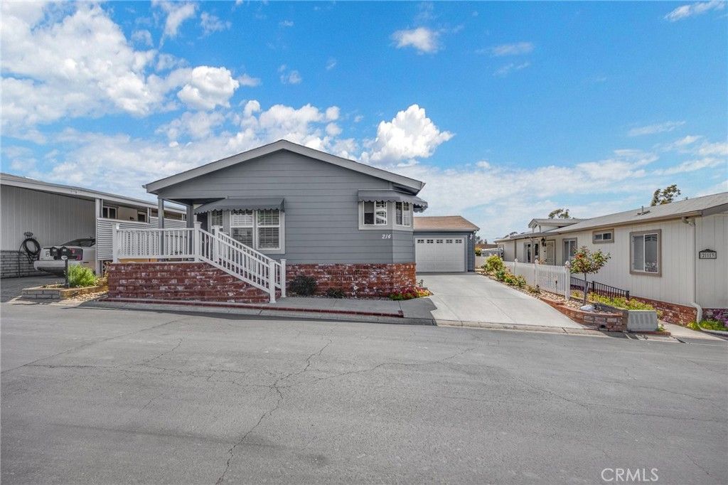 2851 Rolling Hills Dr #214, Fullerton, CA 92835 | MLS# PW24130049 | Trulia