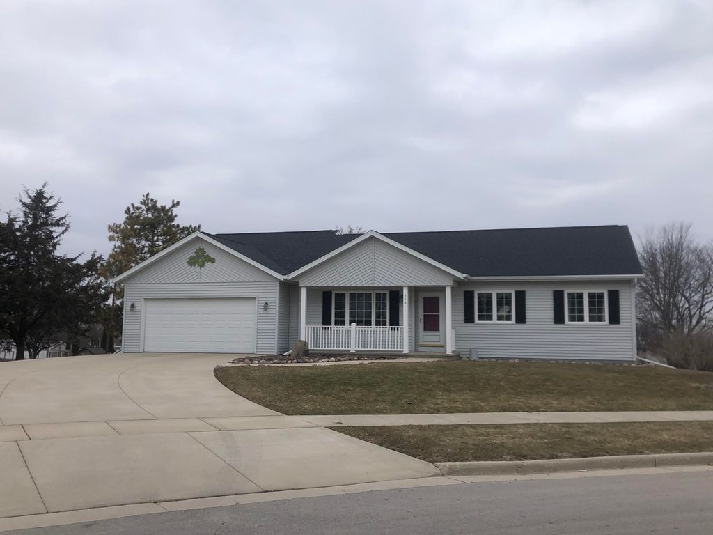 346 Leona Way, Oakfield, WI 53065 - See Est. Value, Schools & More