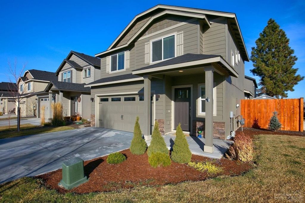 21194 Darnel Ave, Bend, OR 97702 - See Est. Value, Schools & More