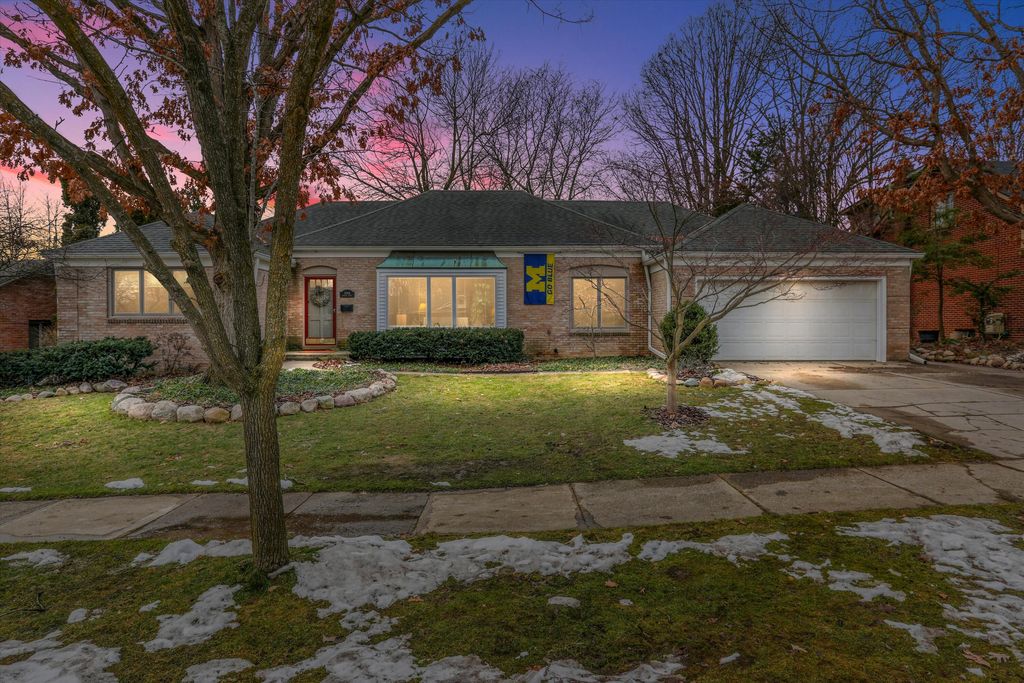 2066 Mershon Dr, Ann Arbor, MI 48103 - See Est. Value, Schools & More