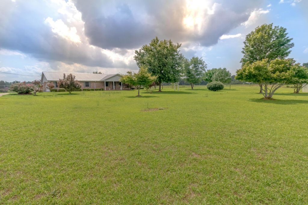 1788 County Road 30, Ethelsville, AL 35461 - See Est. Value, Schools & More