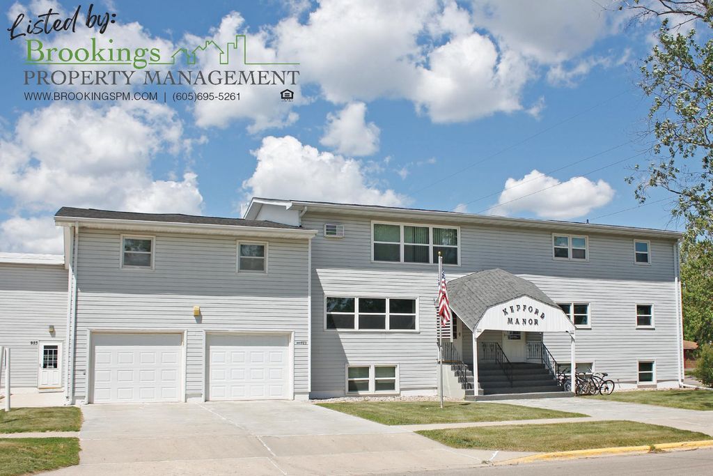 927 5th St S, Brookings, SD 57006 - See Est. Value, Schools & More