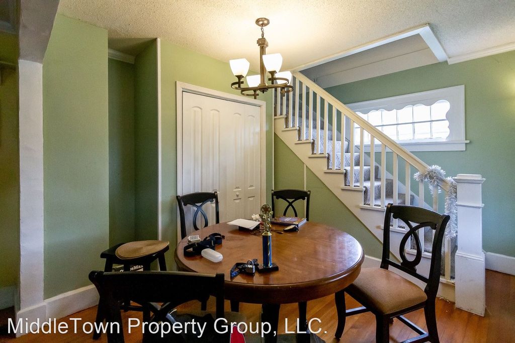 312 S Calvert St, Muncie, IN 47303 - See Est. Value, Schools & More