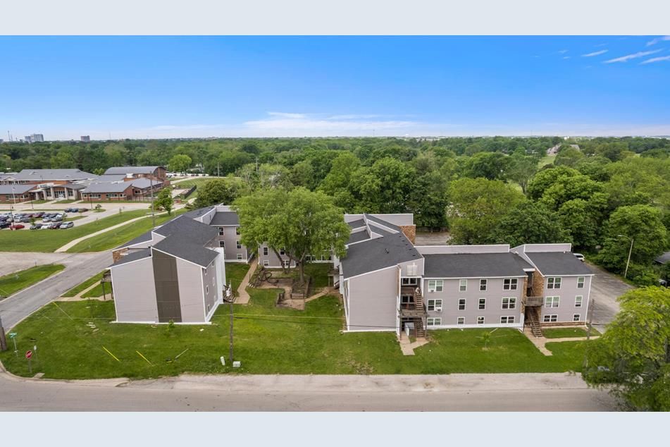 1605 N Willow Rd #208, Urbana, IL 61801 - See Est. Value, Schools & More