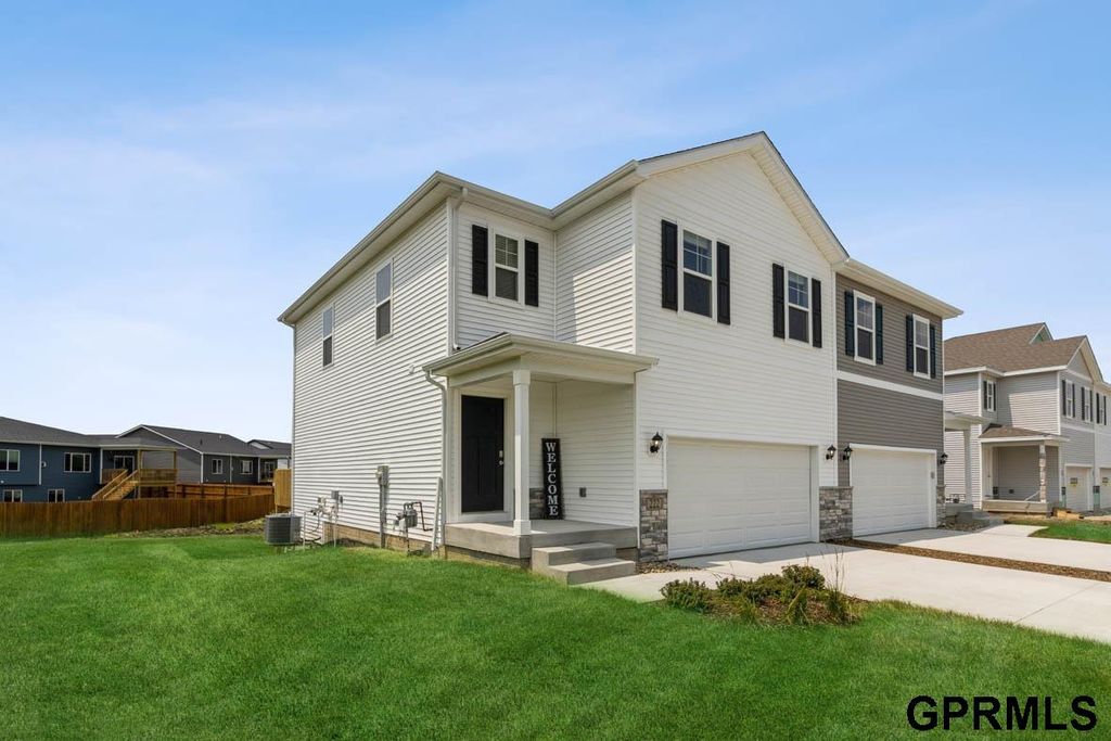 7907 N 169th St, Bennington, NE 68007 - See Est. Value, Schools & More