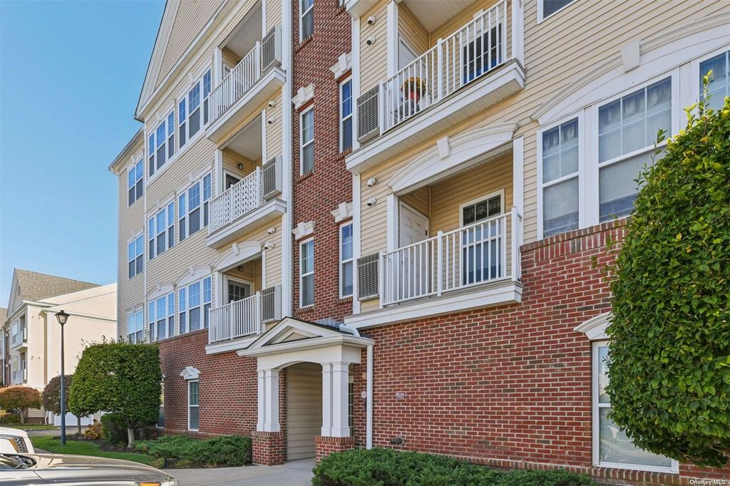 1816 Finch Lane UNIT 1816, Central Islip, NY 11722 | MLS# 3588158 | Trulia