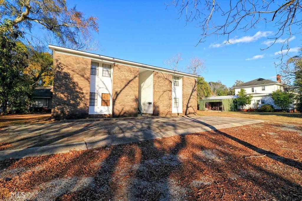 214 Broad St, Statesboro, GA 30458 | Trulia