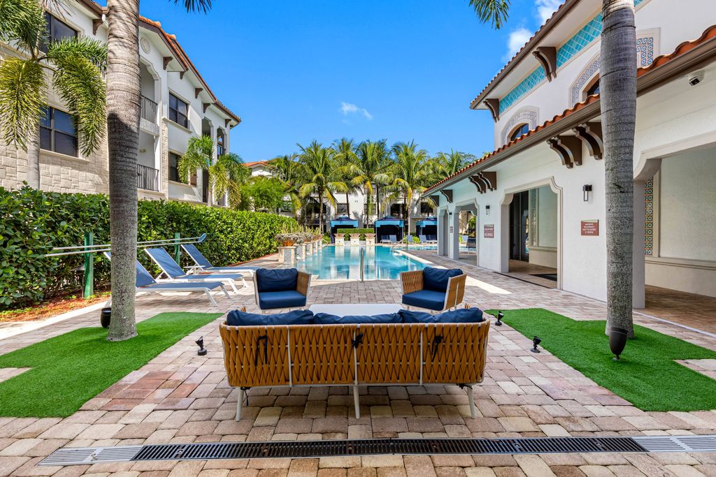 11000 Miramar Blvd #13-13306, Hollywood, FL 33025 - See Est. Value ...