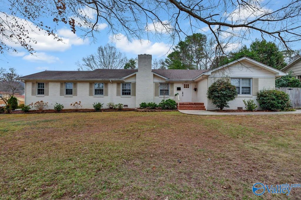 1501 Glenwood Dr SE, Huntsville, AL 35801 - See Est. Value, Schools & More