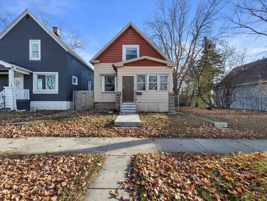 5032 North 32nd STREET, Milwaukee, WI 53209 - See Est. Value, Schools ...
