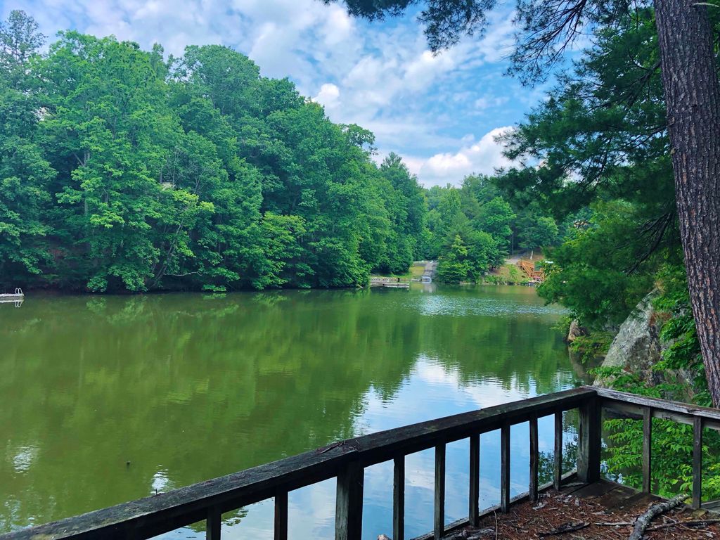 20 Ridgelake Rd, Goodview, VA 24095 - See Est. Value, Schools & More