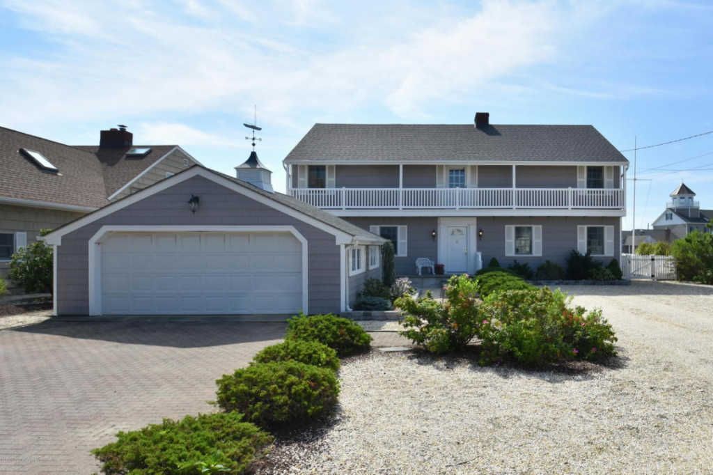 118 Squan Beach Dr, Mantoloking, NJ 08738 - See Est. Value, Schools & More
