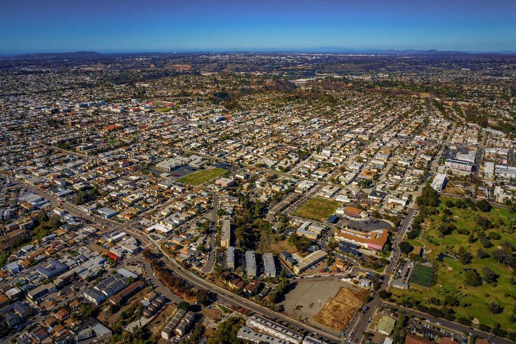 4025 Oakcrest Dr #4028-20, San Diego, CA 92105 - See Est. Value ...