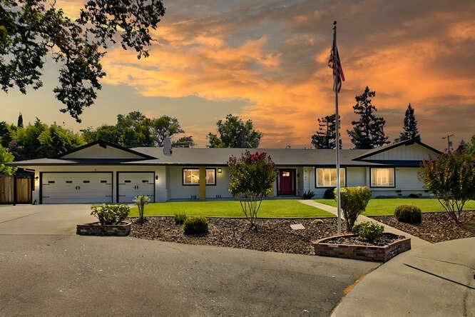 3221 Max Ct, Carmichael, CA 95608 - See Est. Value, Schools & More