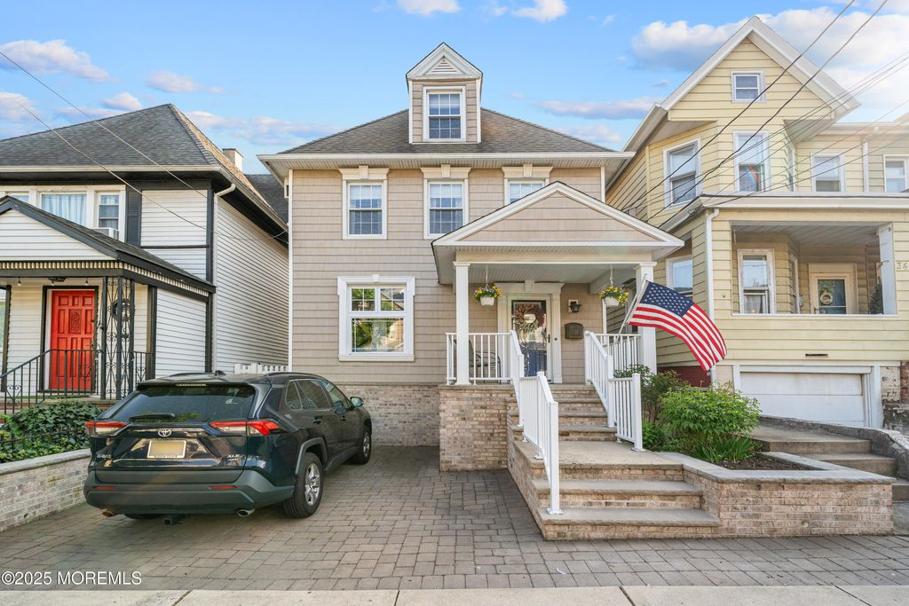 32 W 35th Street, Bayonne, NJ 07002 - See Est. Value, Schools & More