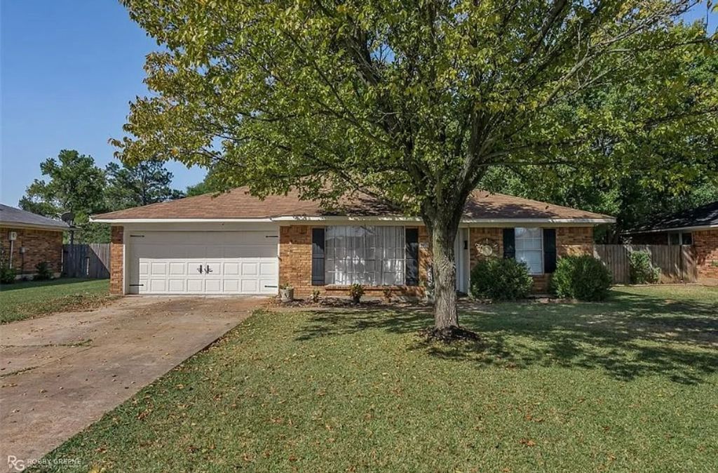 2625 Brown St, Bossier City, LA 71111 - See Est. Value, Schools & More