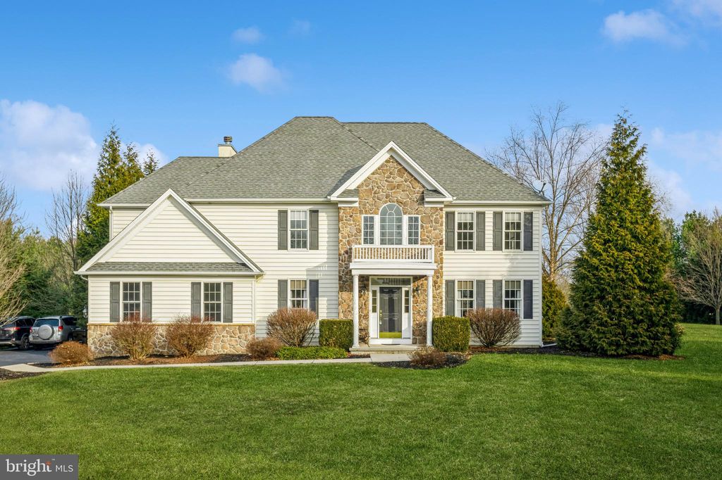 48 Alexander Rd, Kintnersville, PA 18930 - See Est. Value, Schools & More