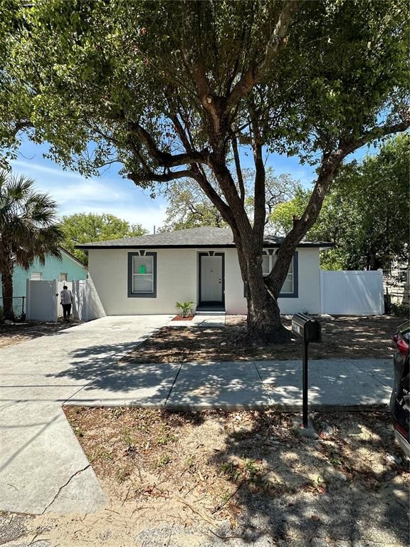8420 N Semmes St, Tampa, FL 33604 - See Est. Value, Schools & More