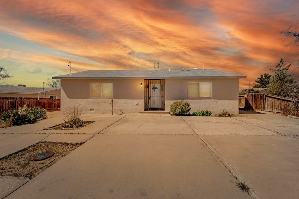 1721 32nd St SE, Rio Rancho, NM 87124 - See Est. Value, Schools & More