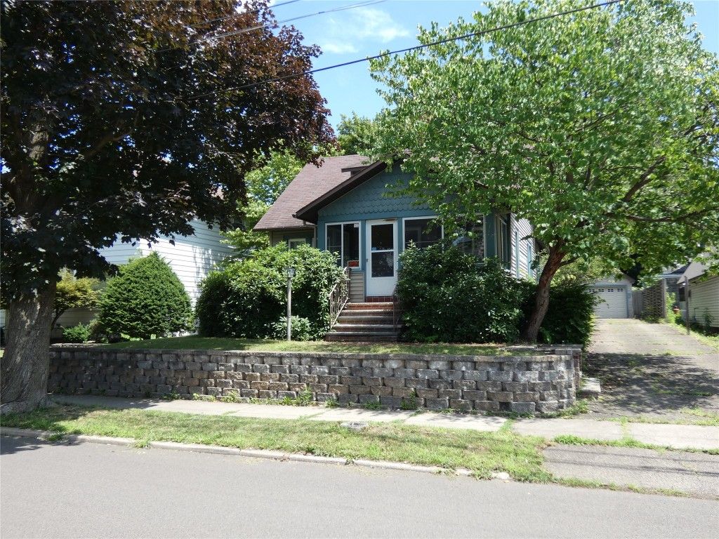 15 Arthur Ave, Endicott, NY 13760 - See Est. Value, Schools & More