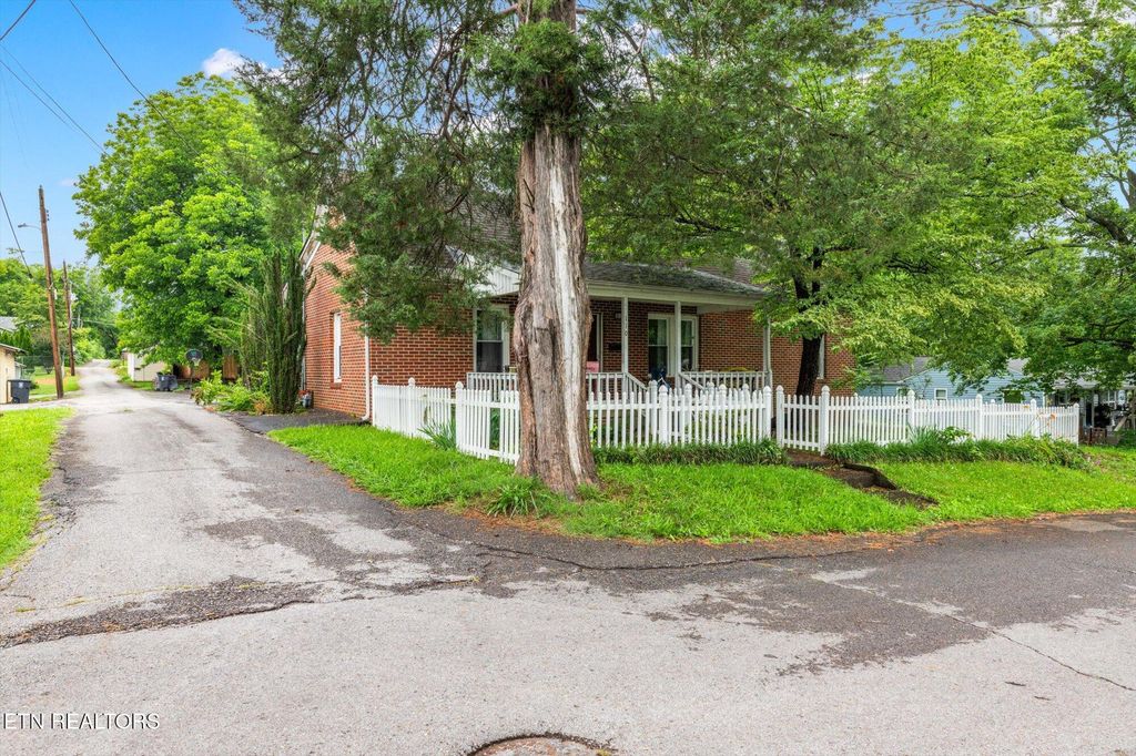 110 S Kilgore St, Athens, TN 37303 | MLS# 1304261 | Trulia