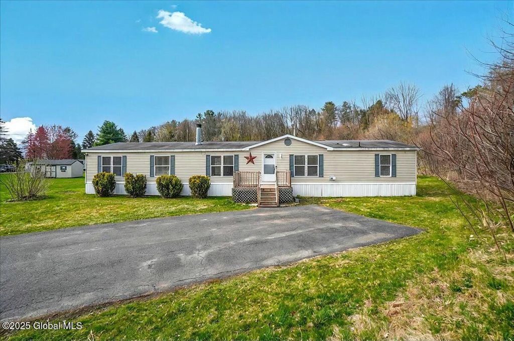 821 State Highway 161, Amsterdam, NY 12010 - See Est. Value, Schools & More
