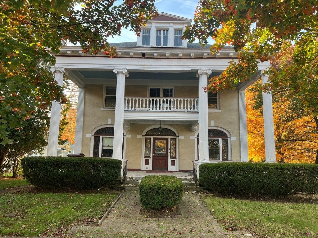 352 S Main St, Cambridge Springs, PA 16403 - See Est. Value, Schools & More