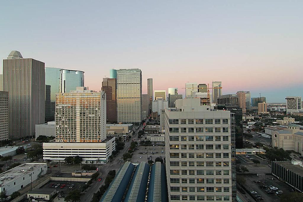 2016 Main St #2209, Houston, TX 77002 - See Est. Value, Schools & More