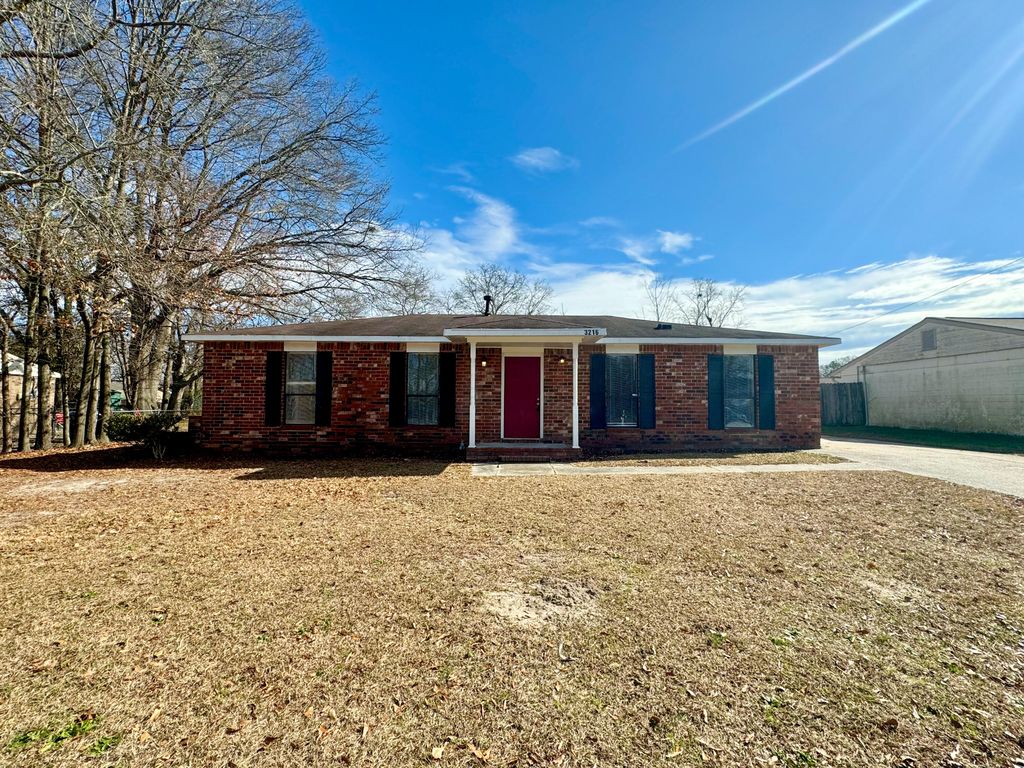 3216 E GERALD Drive, Augusta, GA 30906 - See Est. Value, Schools & More