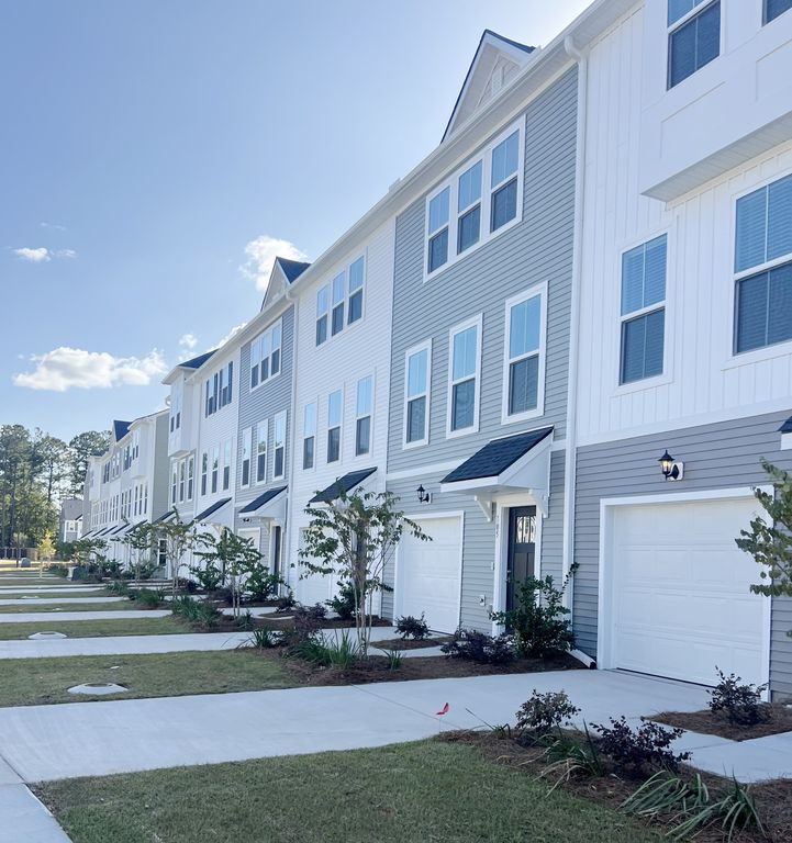 104 Roxanne Dr #161, Goose Creek, SC 29445 - See Est. Value, Schools & More