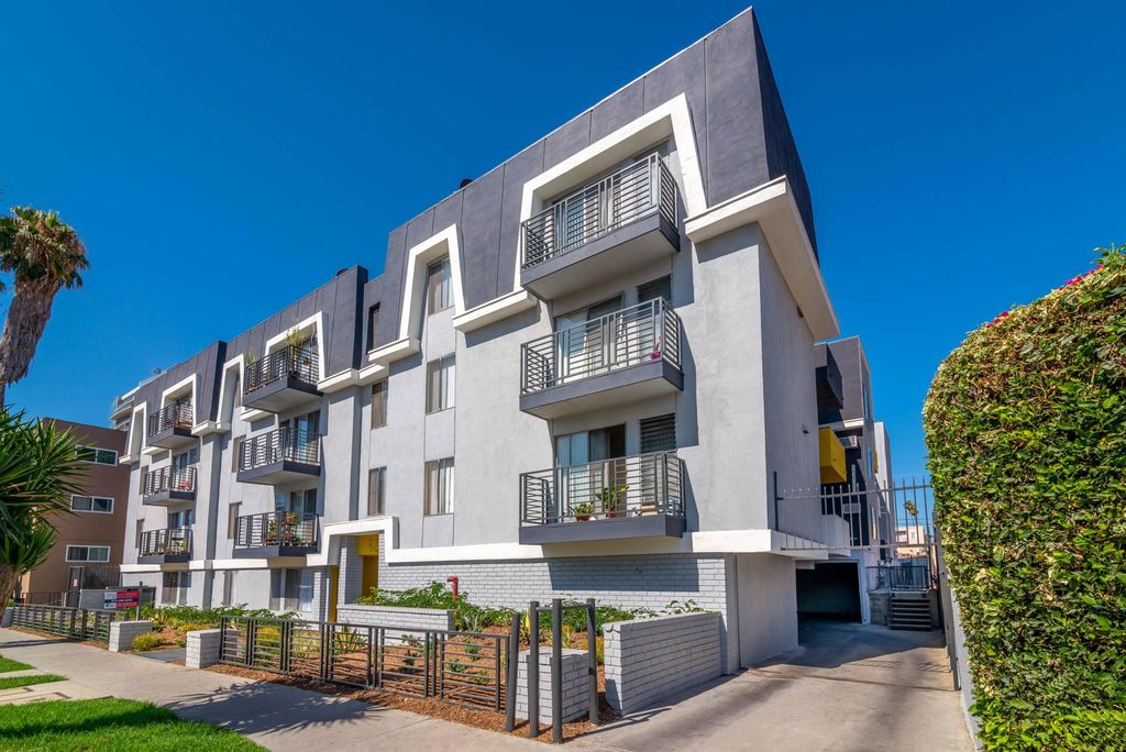 525 S Oxford Ave, Los Angeles, CA 90020 - See Est. Value, Schools & More