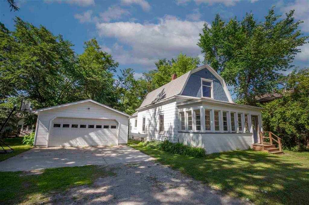 140 W Brown St, Beaverton, MI 48612 - See Est. Value, Schools & More