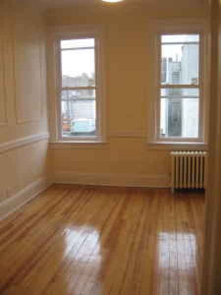 3225 38th St, Astoria, NY 11103 - See Est. Value, Schools & More