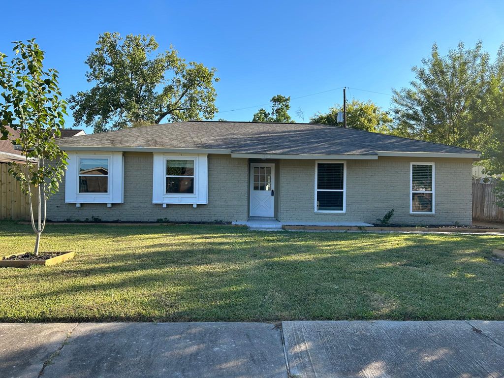 11907 Pompano Ln, Houston, TX 77072 - See Est. Value, Schools & More