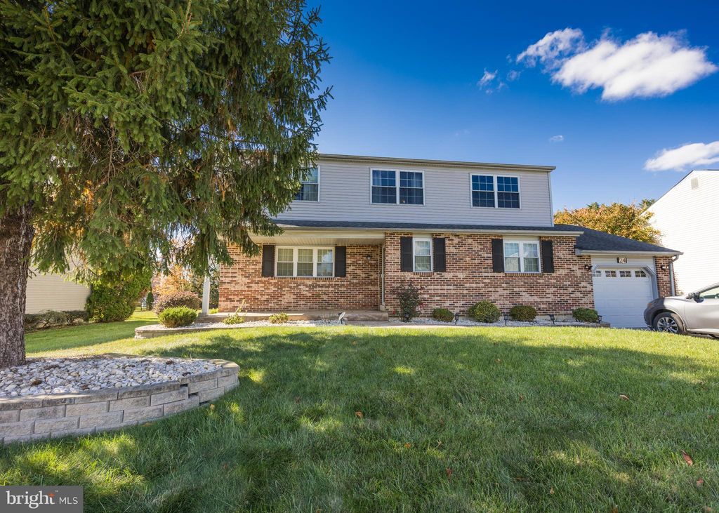 24 Davis Dr, Newark, DE 19702 - See Est. Value, Schools & More