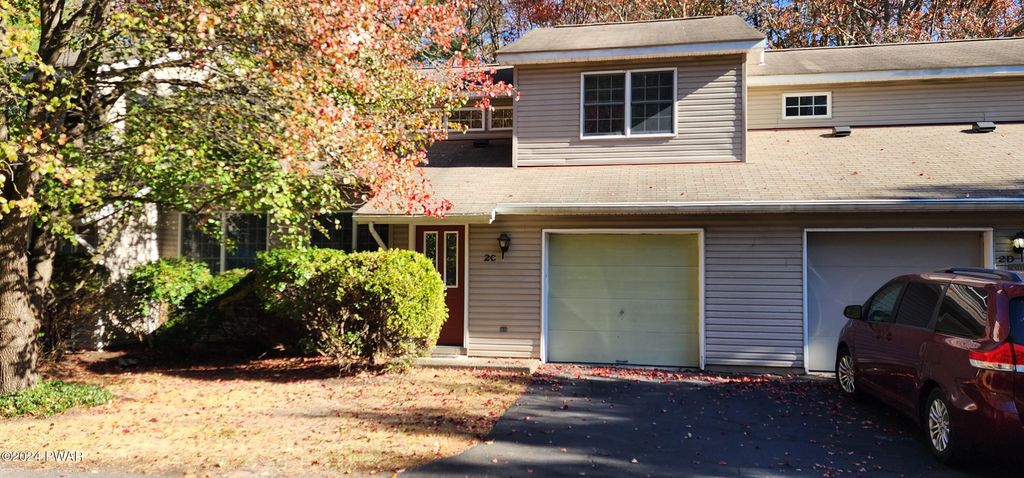 2C Milford Town Green Ln, Milford, PA 18337 - See Est. Value, Schools ...