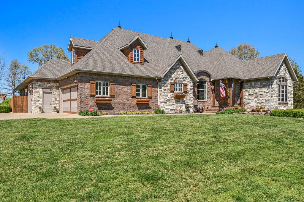 1051 North Hidden Springs Drive, Nixa, MO 65714 | MLS# 60266336 | Trulia